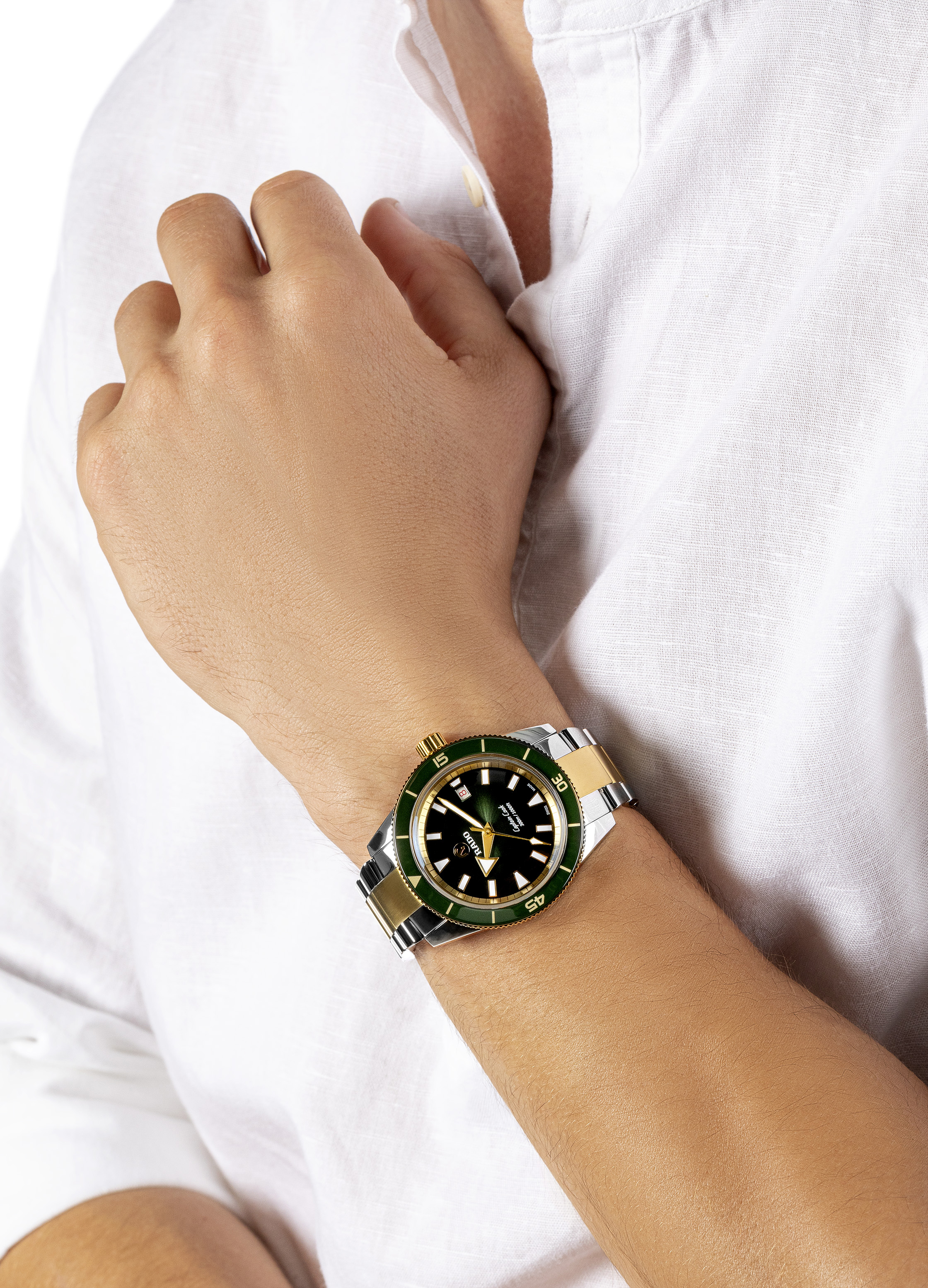 Captain Cook Automatic Stainless Steel Watch R32138303 | Rado® India