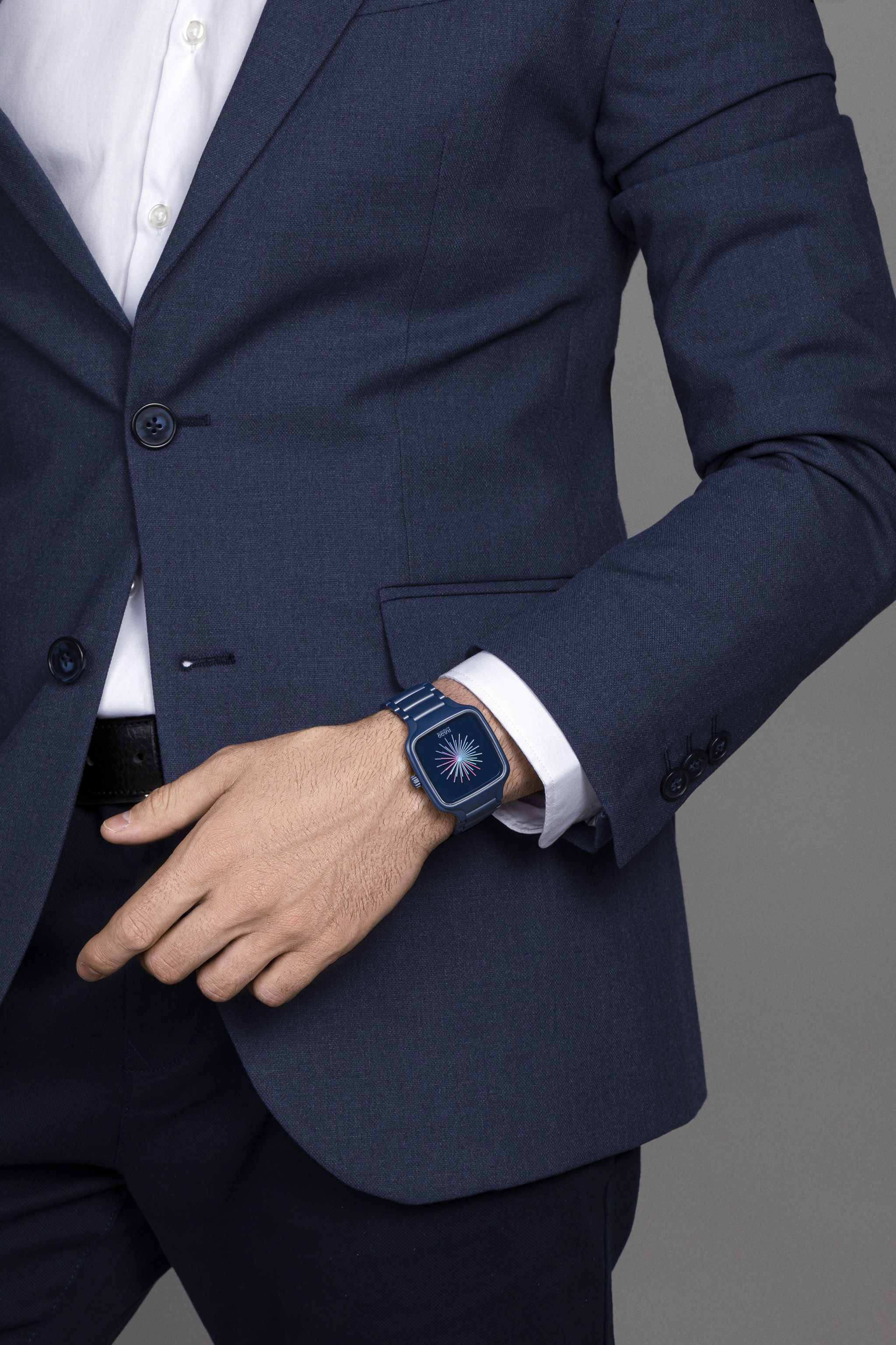 Neue Uhr: Rado True Square Over The Abyss