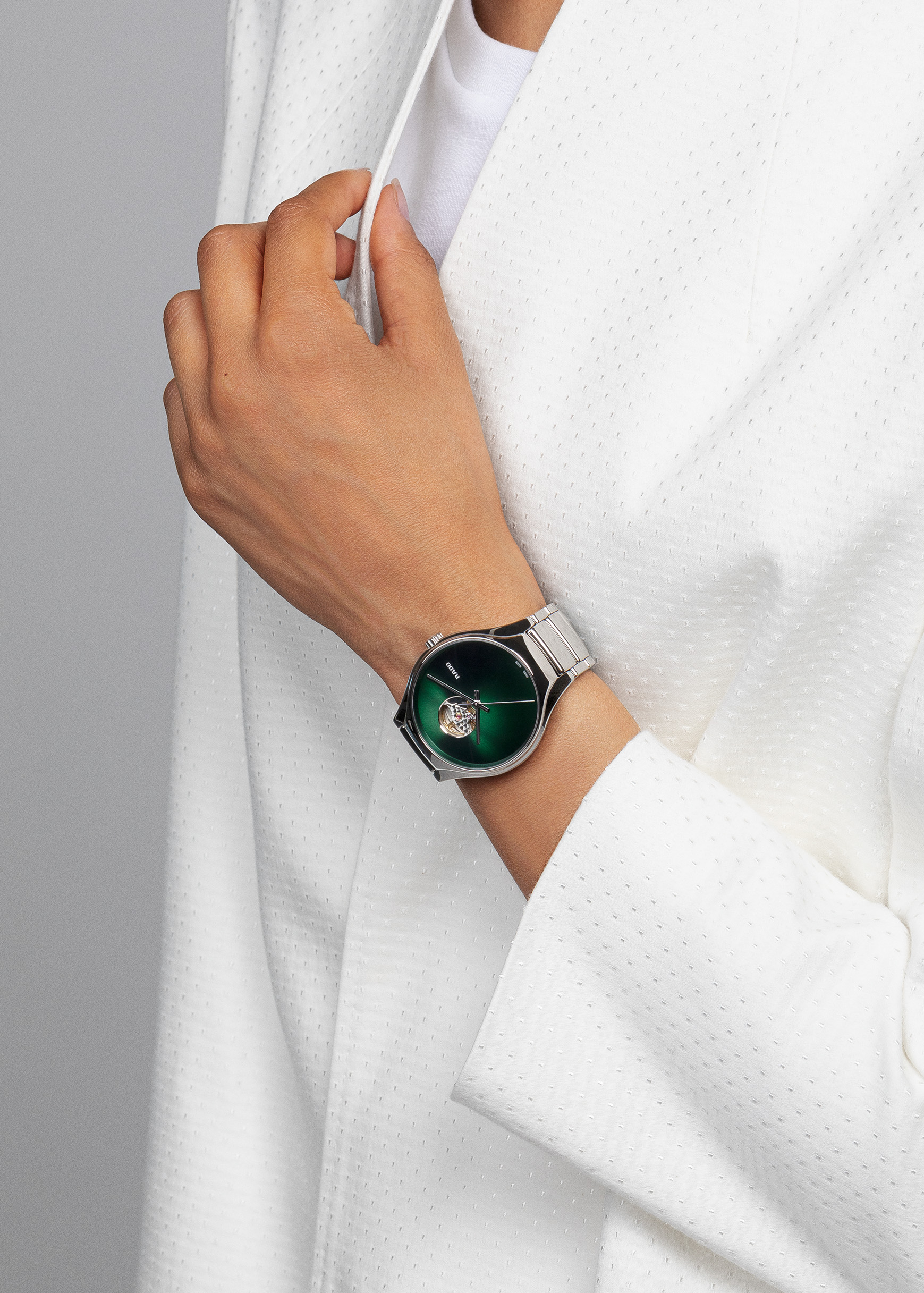 True Secret Plasma high-tech ceramic Watch R27108312 | Rado® International