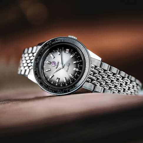 Captain Cook Over-Pole Unisex Stainless Steel Watch R32116158 | Rado® India