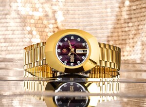 Gold-coloured watches | RADO®